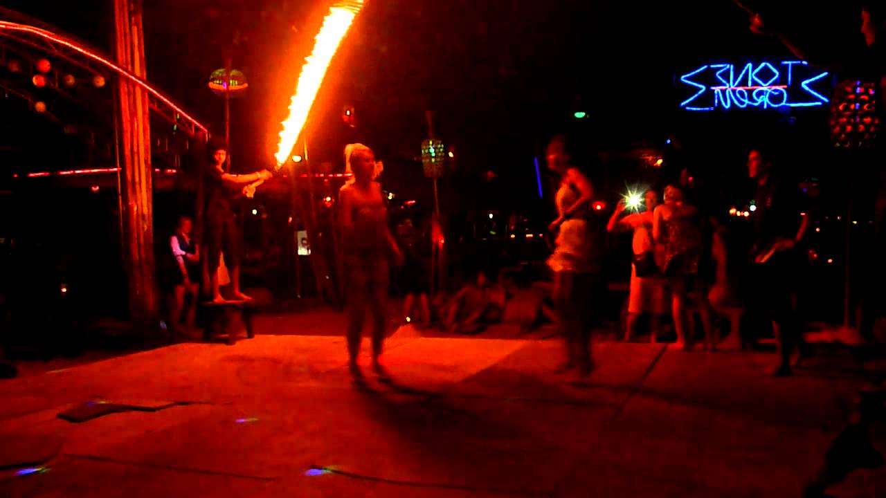 Fire jump rope on Ko Phi Phi, Thailand - YouTube