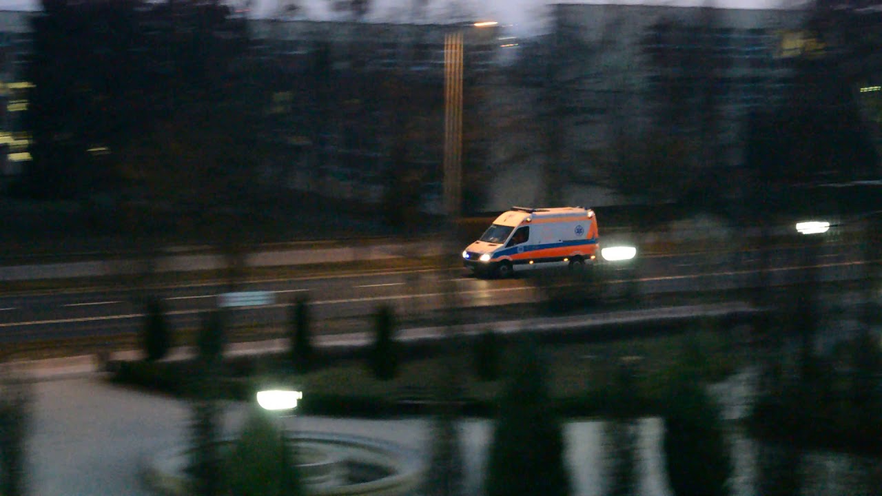 Karetka Mercedes Benz Sprinter Auto Form - KONIN - YouTube