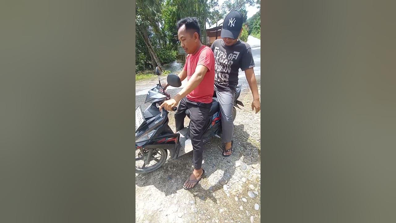 TEMAN JAHIL || #komedilucu #lucungakak #videoshorts - YouTube