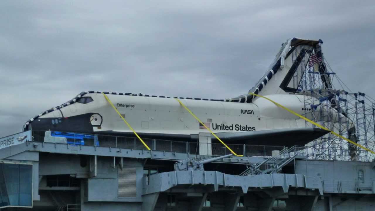 Johnny Cash - I'm on Fire [USS Intrepid - USS Growler - Concorde G-BOAD ...