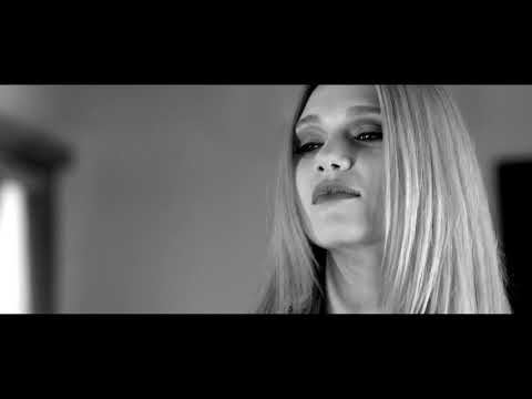 Privacy - Aşk Bile Bile Tutsaklıktır!