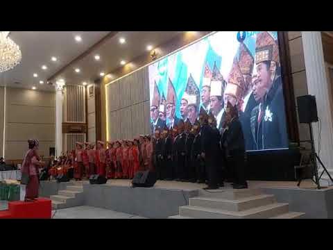 GKPS TAMBUN juara 1lomba gemende koor GKPS Seresort Bekasi... - YouTube