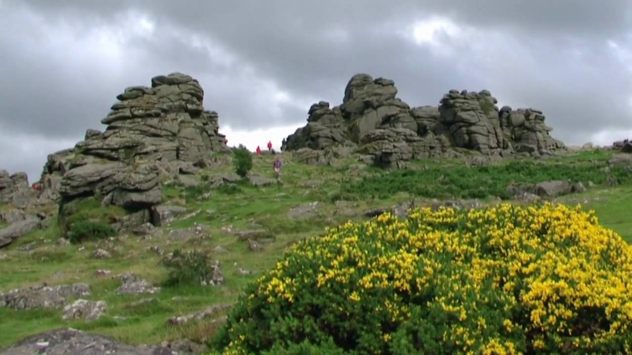 Dartmoor National Park Views : Hound Tor - YouTube