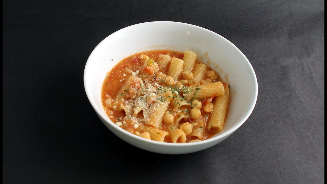 Pasta e Ceci (Italian Pasta and Chickpea Stew) - YouTube