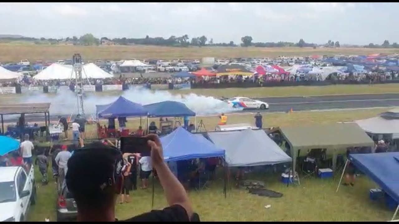 Midvaal cash days //Leon vs Marius, what a RACE - YouTube