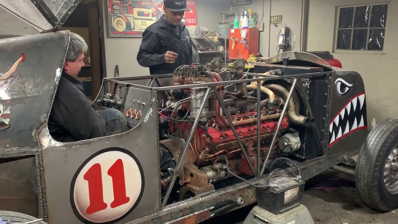 Troubleshooting a Pierce-Arrow V12 engine - YouTube