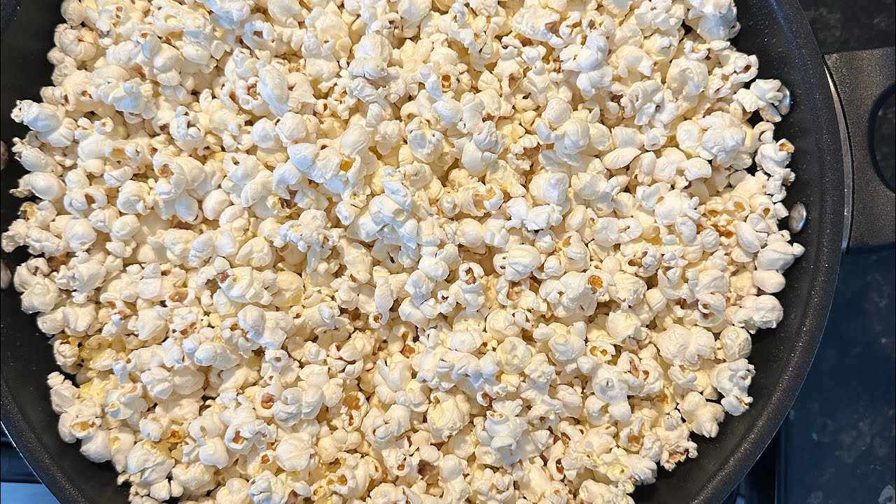 How to make popcorn at home🍿 - YouTube