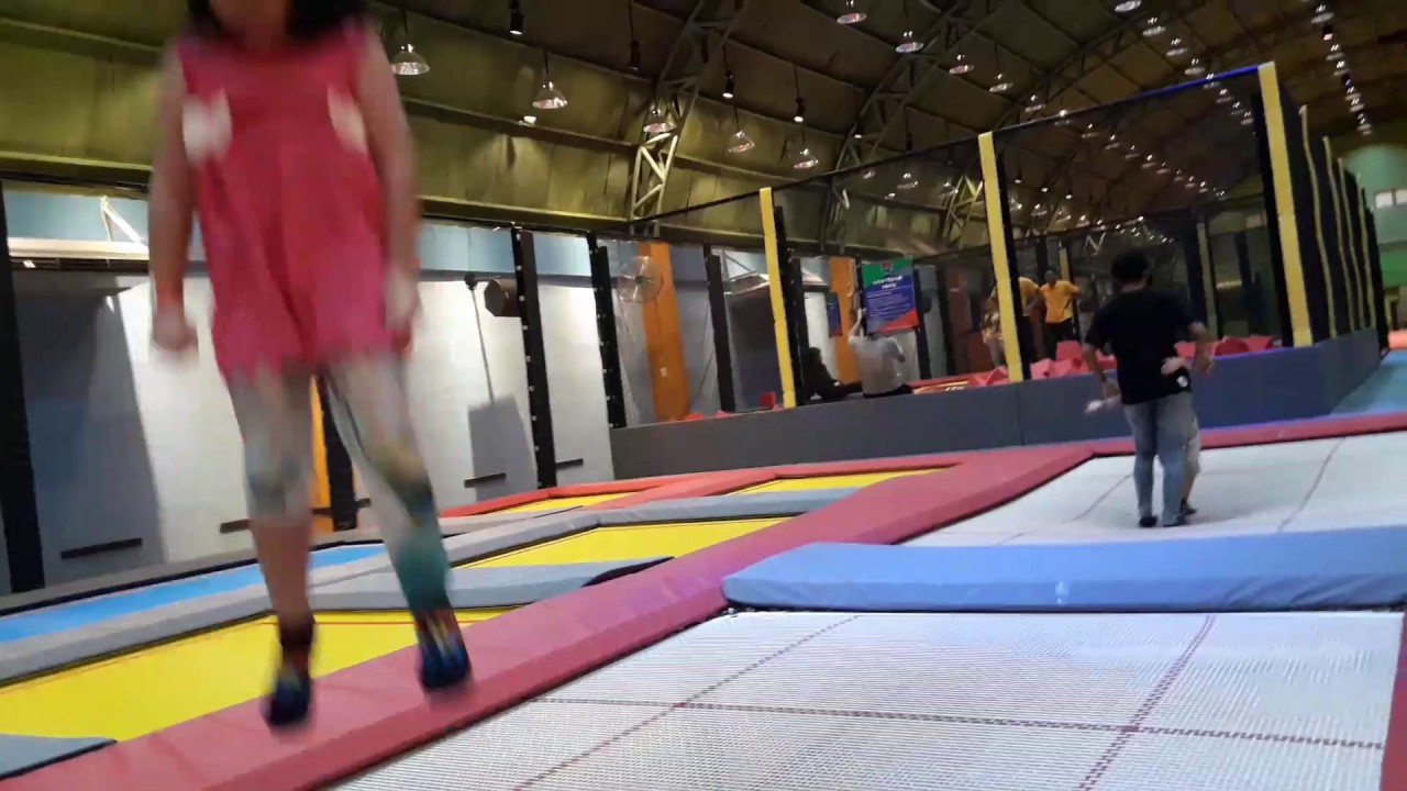 Fit n fun trampolin - YouTube