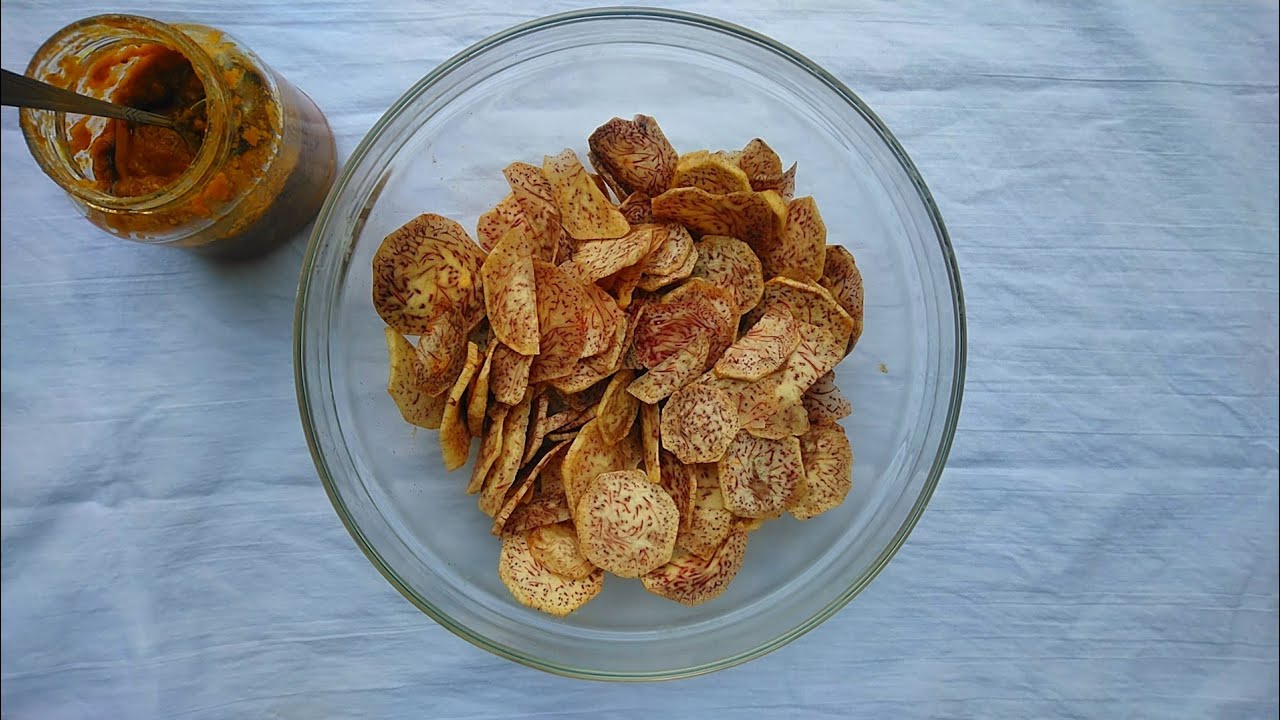 ARROWROOT CRISPS | EASY SNACK RECIPE | NICKEY'S KITCHEN - YouTube