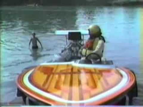 Re-Entry vs Bits N Peices Drag Boat Wreck - YouTube