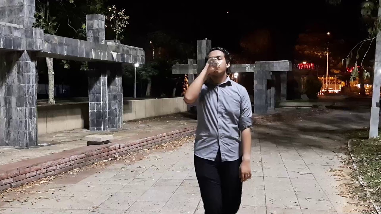 Romeo & Juliet, Act 1 Scene 4: Queen Mab Speech - YouTube