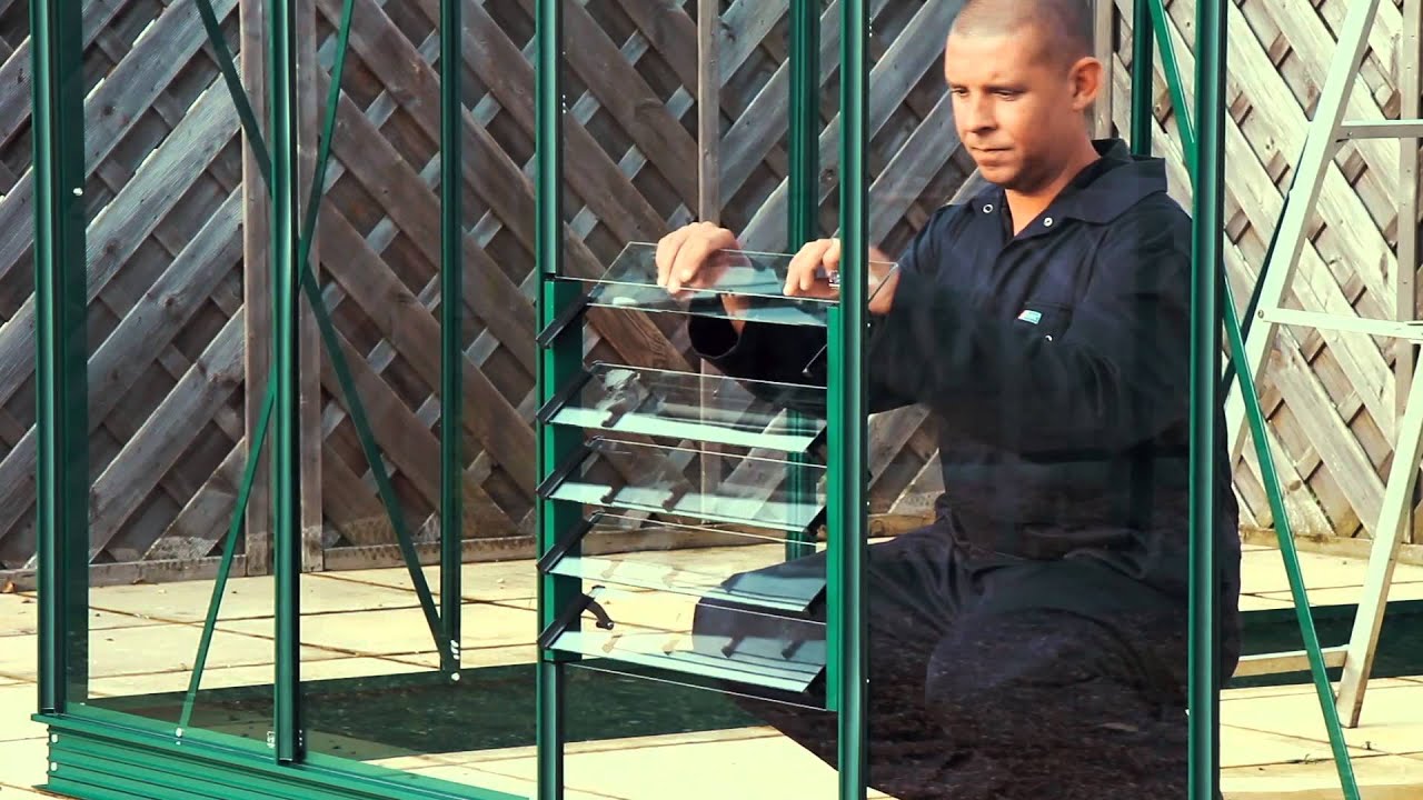 How to: Fit the Louvre - YouTube