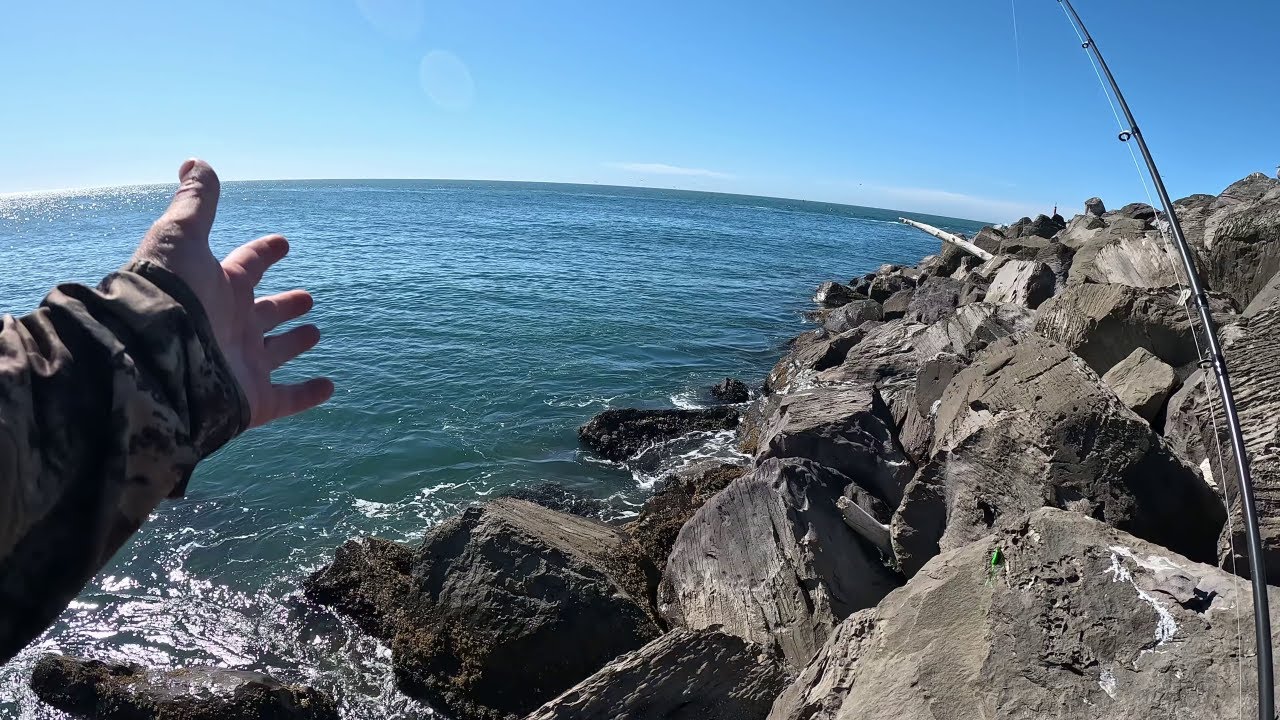 Final Trip Salmon Fishing Off The Jetties For 2025! - YouTube