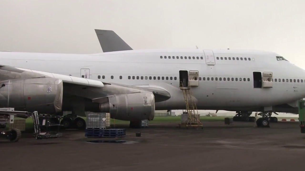 Besuch im Air-Force-One-Simulator - YouTube