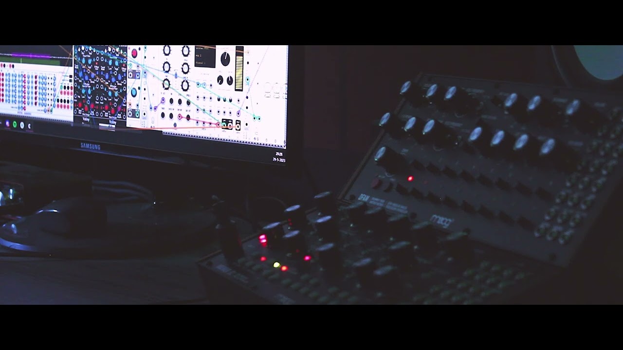 Moog Mother 32 & VCV Rack // Generative Ambient - YouTube