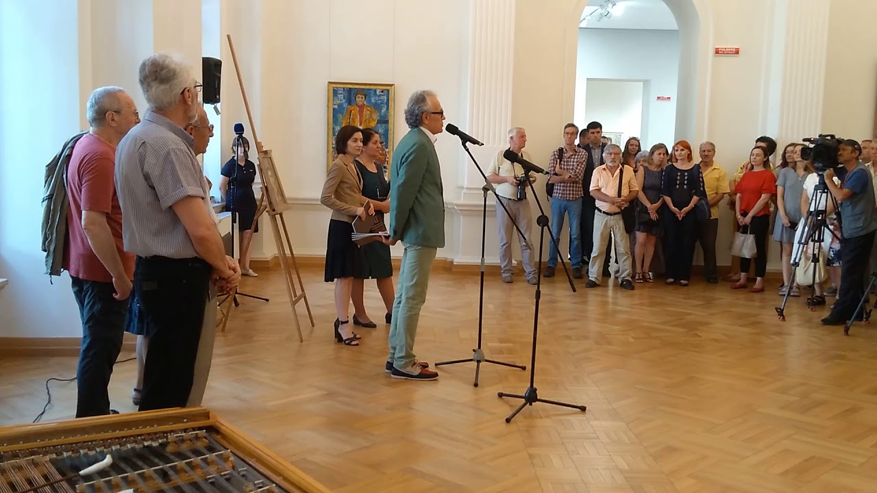 Expoziția "Glebus Sainciuc". - YouTube