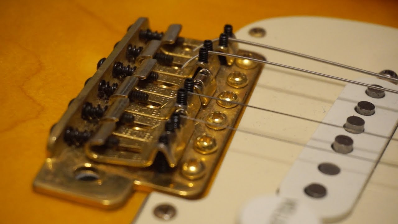Easy DIY: Upgrading Fender Strat Bridge Screws - YouTube