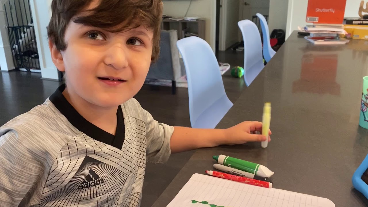 Cassius drawing the artwork for the song Amarillo by J Balvin - YouTube
