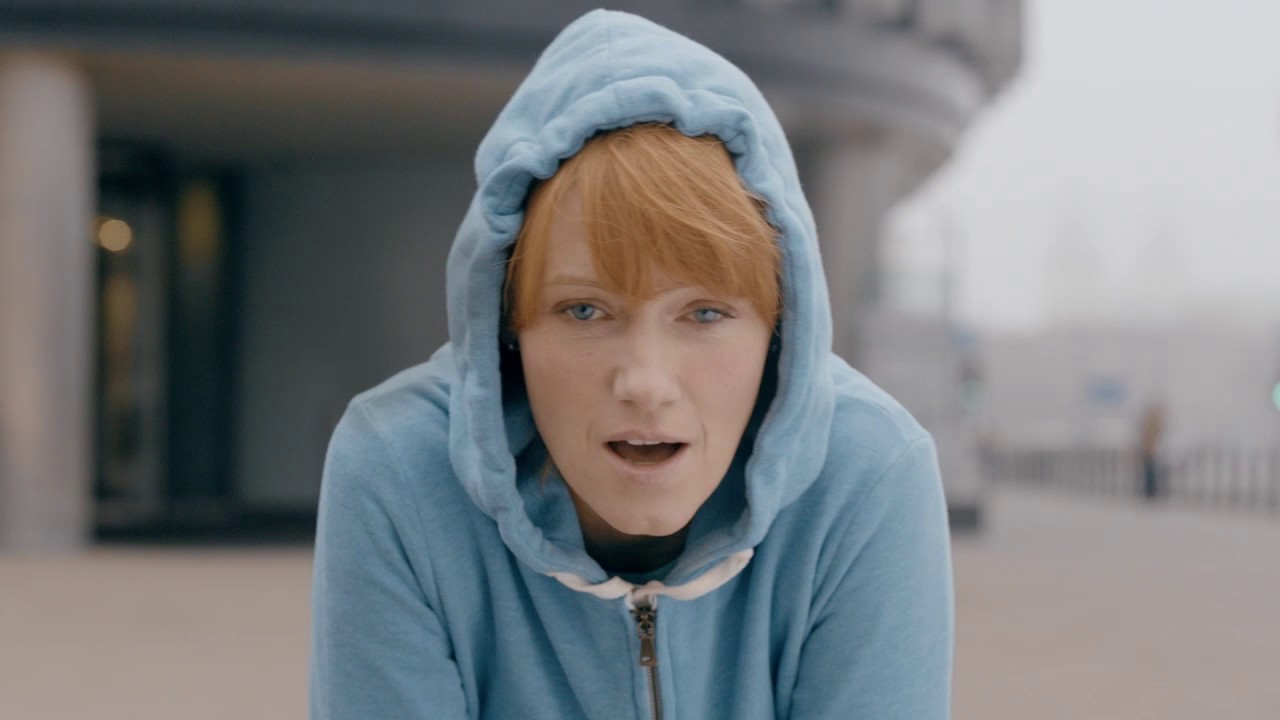 VISION EXPRESS jogging - YouTube