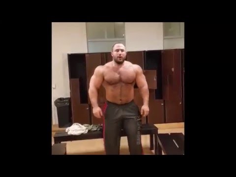 SUBSCRIBE FOR MORE BIG MUSCLES! https://www.youtu... - Tumbex