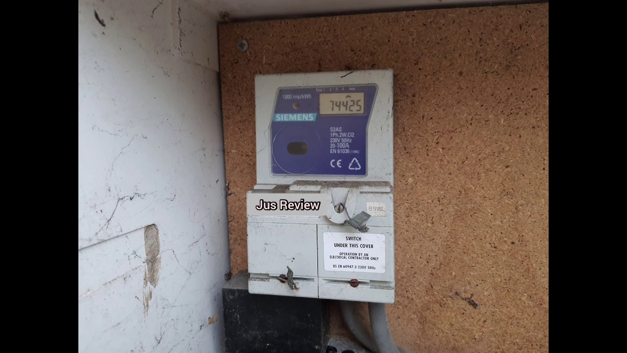 Reading A Siemens Electric Meter - YouTube
