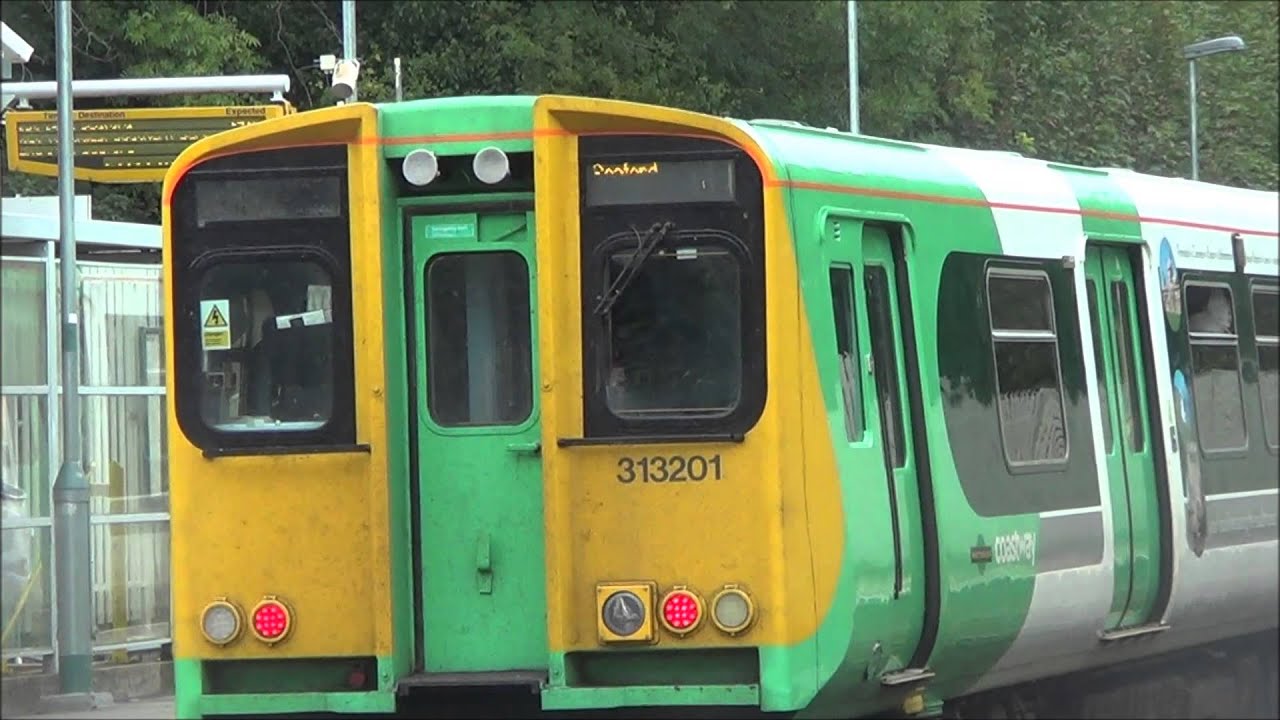 Southern 313-201 at London Road Brighton Station again - YouTube