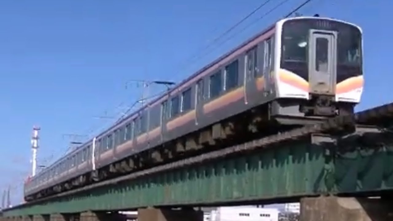 越後線E129系6両編成 - YouTube