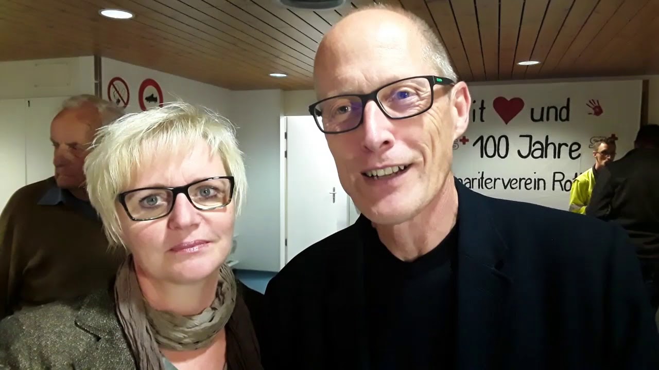 Christina und René Hefti grüssen ihre Liebsten - YouTube
