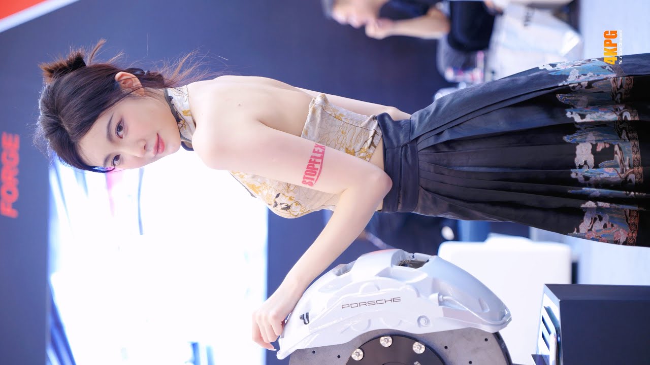 4K 레이싱모델 22 2024 GTSHOW - YouTube