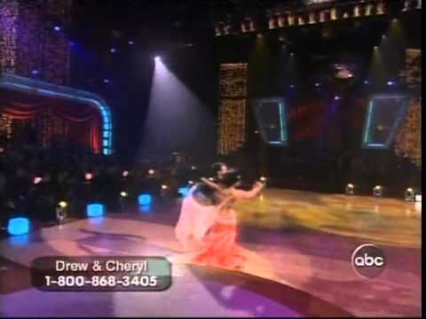 Neutron Dance - YouTube