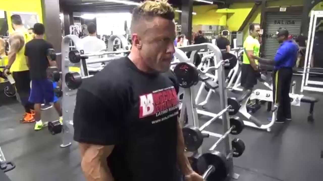 Entrevista con Alexander Robles de República Dominicana - YouTube