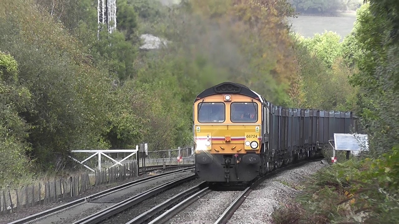 (HD) GBRf 66705 & 66724 Work the Mountfield gypsum trains - 25/10/11 ...