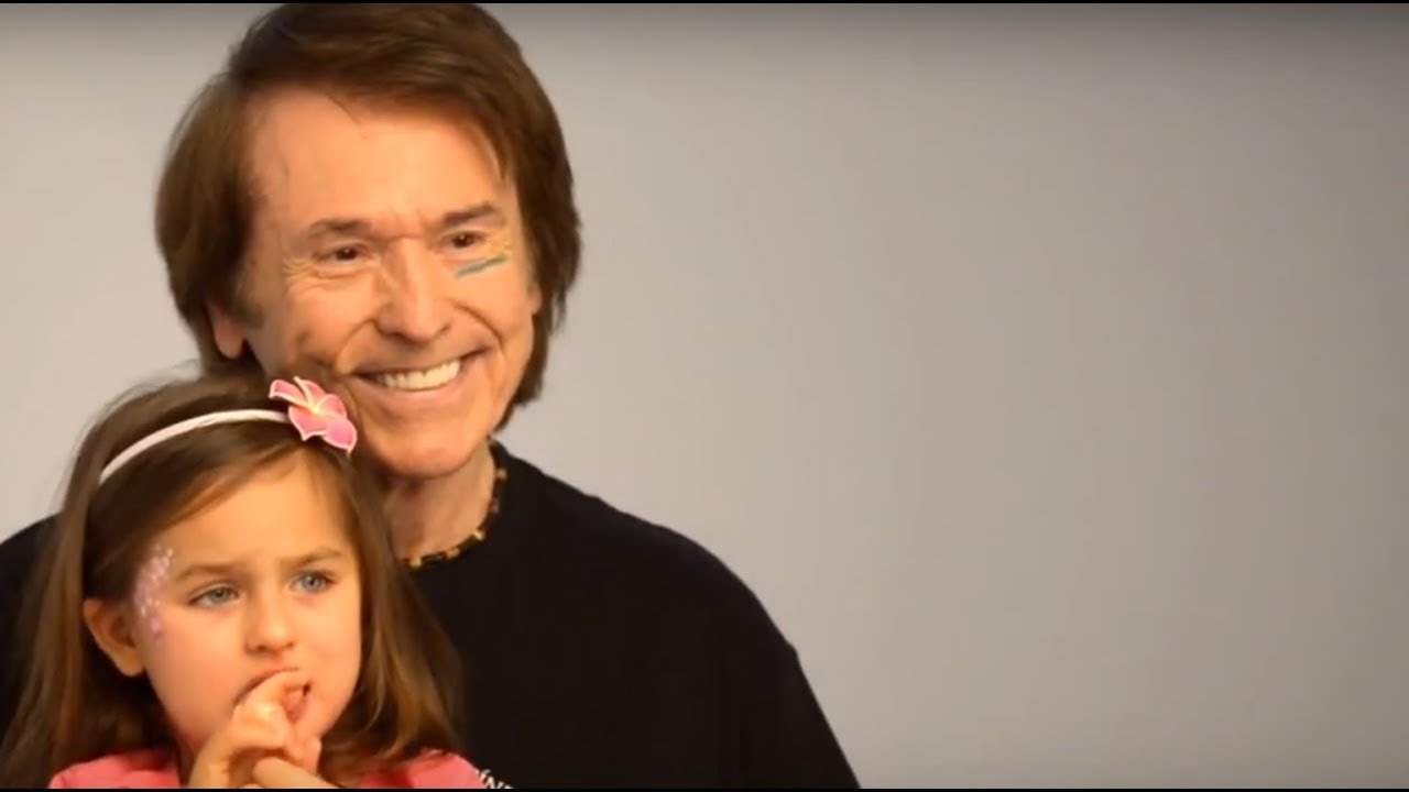 Рафаэль: Raphael y Toni Acosta en la acción "Mi Princesa Rett". 2015 ...