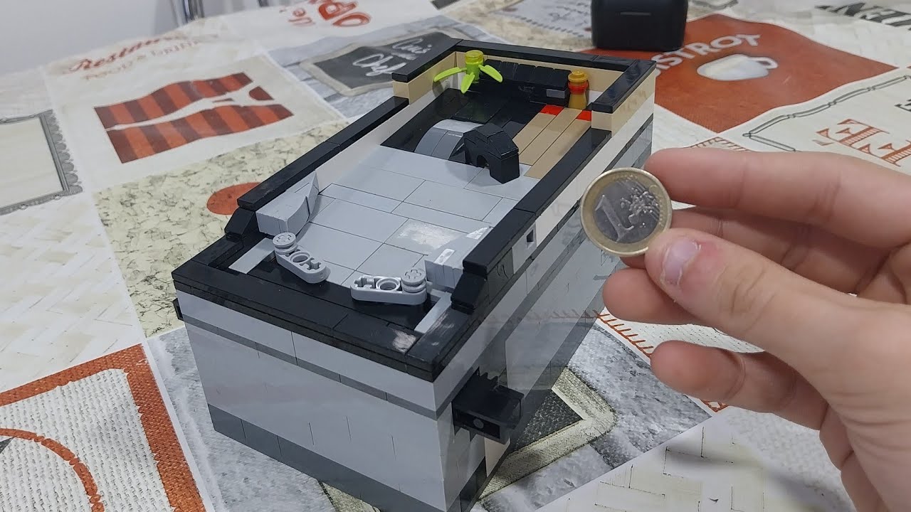 MINI LEGO PINBALL MACHINE WITH WORKING FLIPPERS AND COIN OPERATED ...