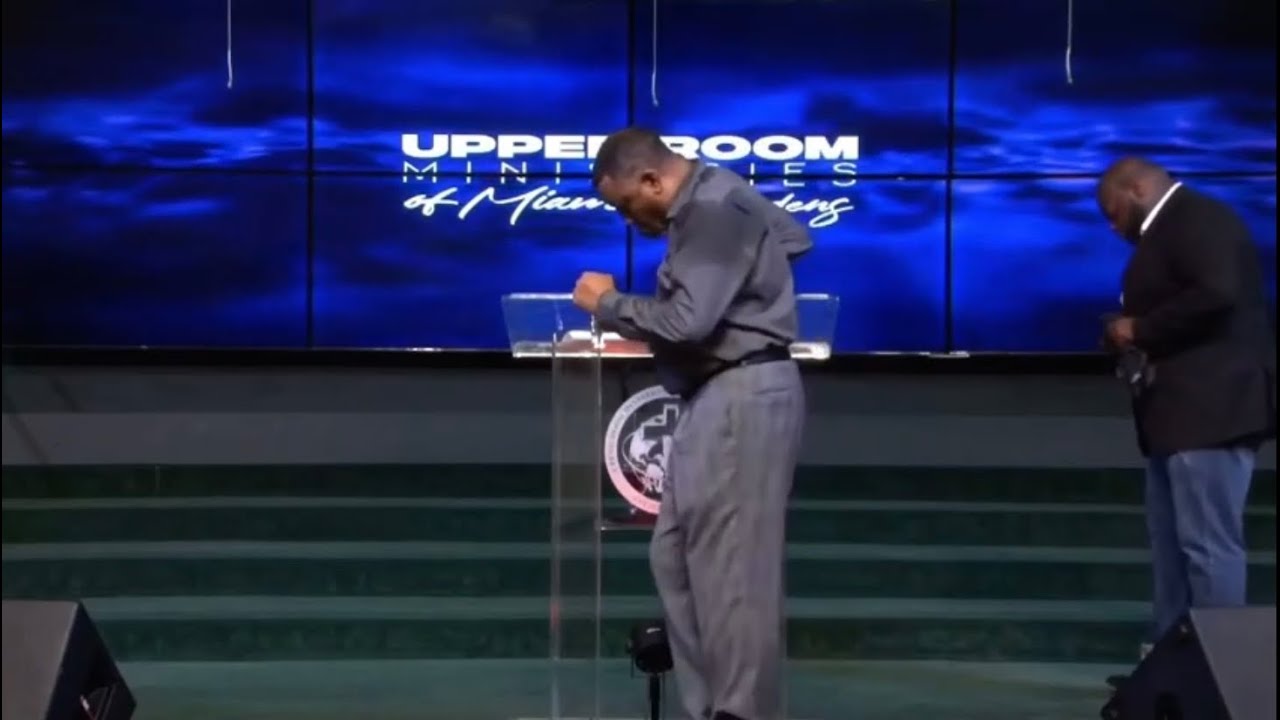 CRAZY 2021 PRAISE BREAK @ Cooper Temple w/ Bishop Marc Cooper - YouTube