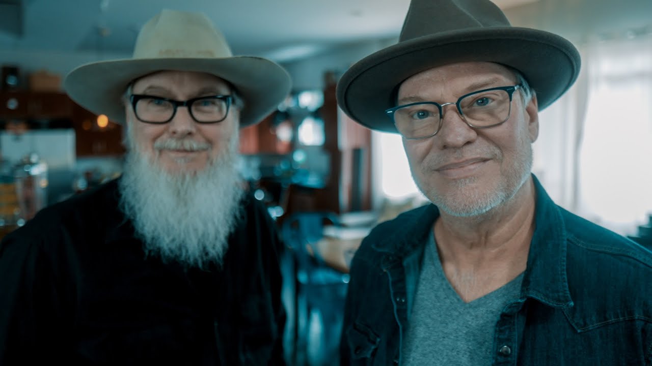 Kris Kristofferson Handed Me His Knife -Shawn Mullins - YouTube