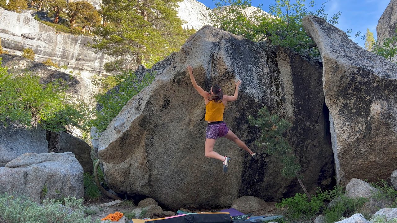 Tuolumne Meadows Bouldering - Roadside Cave, V5 - YouTube