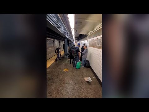 Floods send New York City into state of emergency