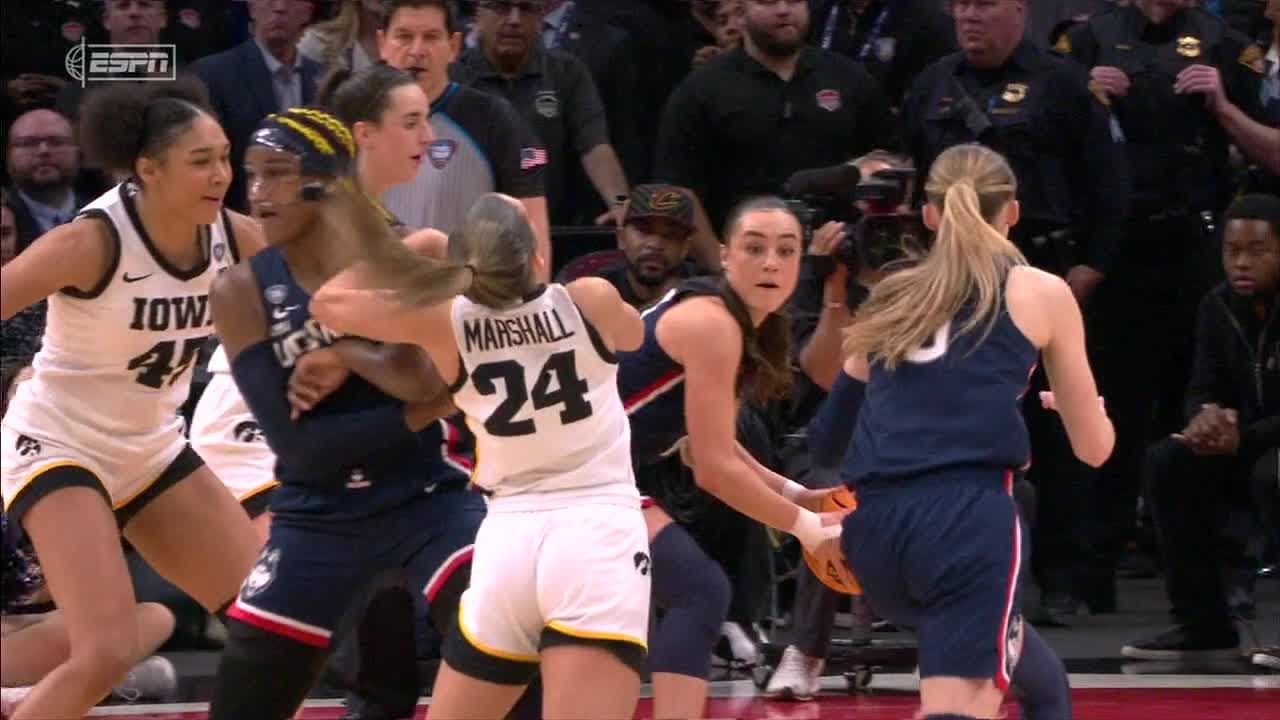 Iowa (-165 ML) win, offensive foul called on UConn in final seconds ...