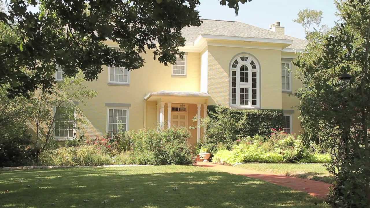 Moreland Properties gets Old West Austin. - YouTube