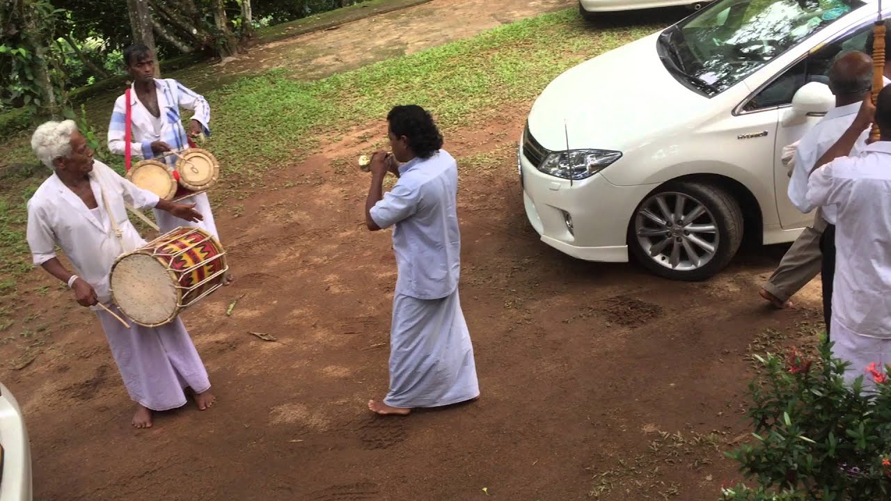 Kendaragama Family Pirith Ceremony 20151211 14 Karanduwa back to Temple ...