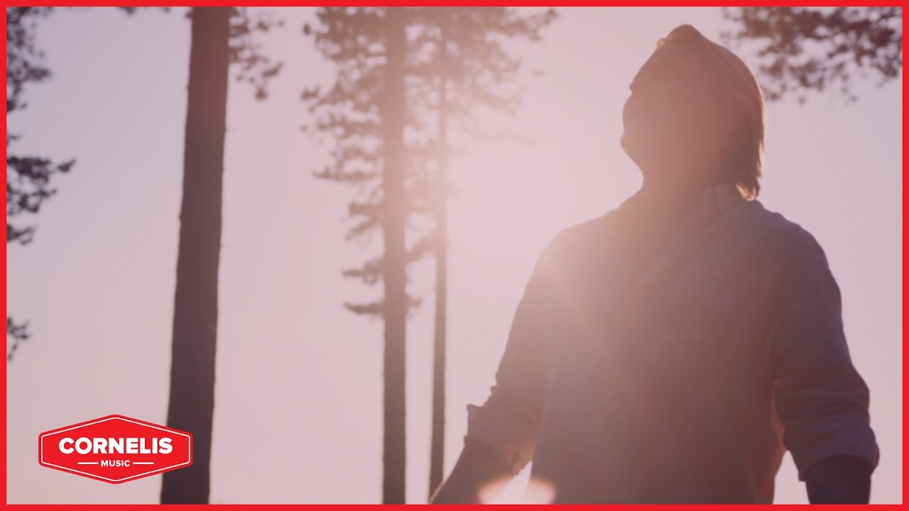 Thomas Berge - Thuis Bij Jou ( Officiële Videoclip) - YouTube Music Thomas Berge - Thuis Bij Jou ( Officiële Videoclip) - YouTube Music