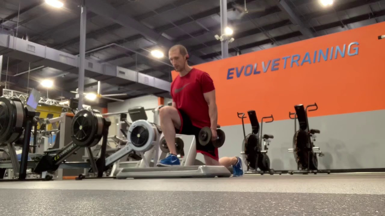 Dumbbell Deficit Reverse Lunge - YouTube