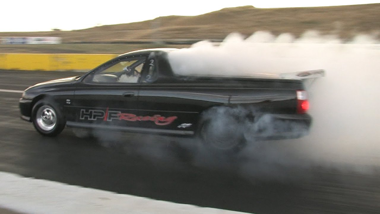 Holden V8 turbo Ute runs 8s - YouTube