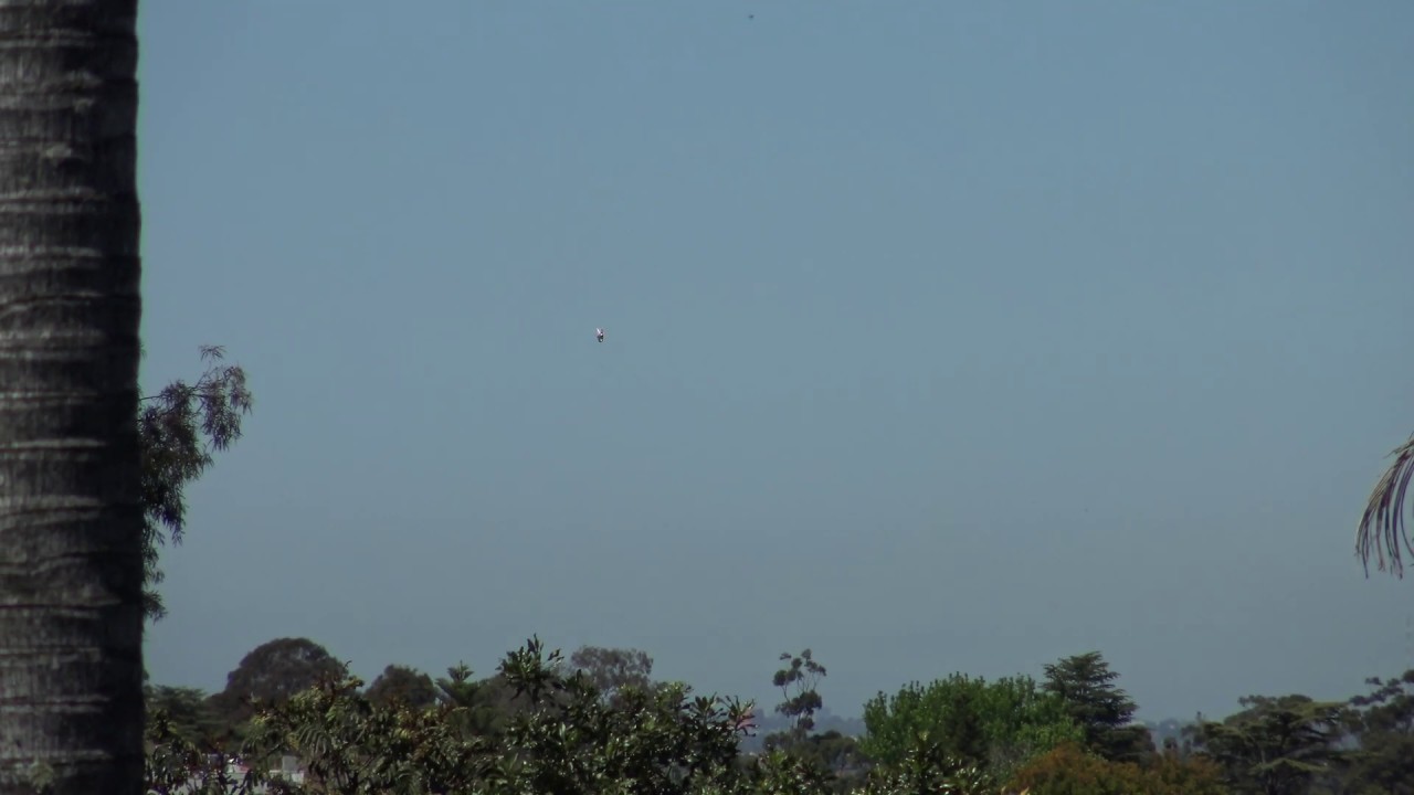 UFO zoom x 20 in 4k Oct 2019 * Over Parramatta - YouTube