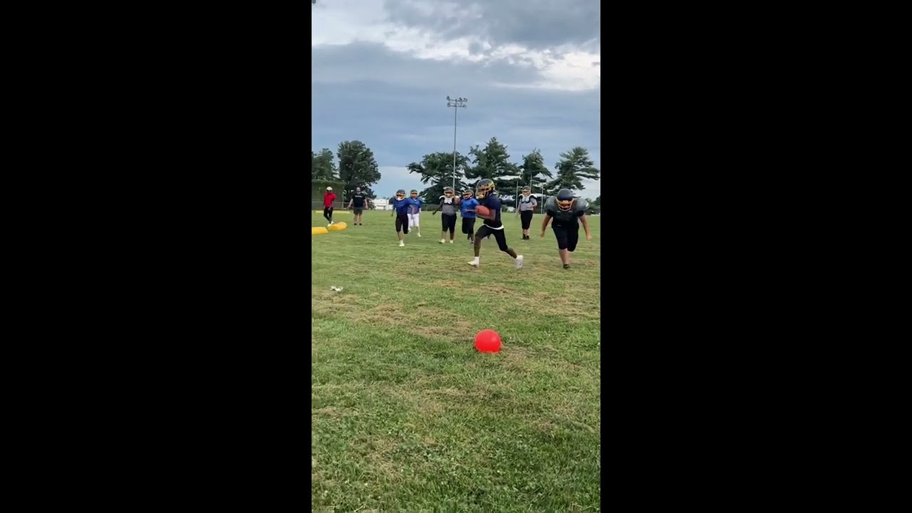 Perry Hall Gators 12U Running Back #6 Damaury Eaton (Highlights) - YouTube