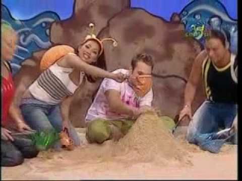 Hi-5 Sharing Stories- Crabs - YouTube