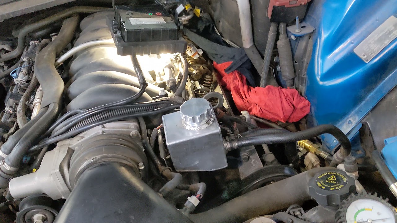 Holden LS V8 bent pushrods broken valve spring collet removal. - YouTube