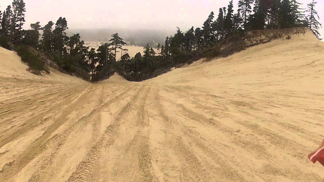 4mil banshee crashes into sand rail - YouTube