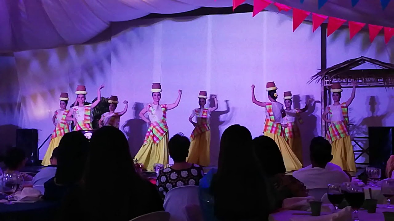 Folk dance(Binuyugan) Queenbankers - YouTube